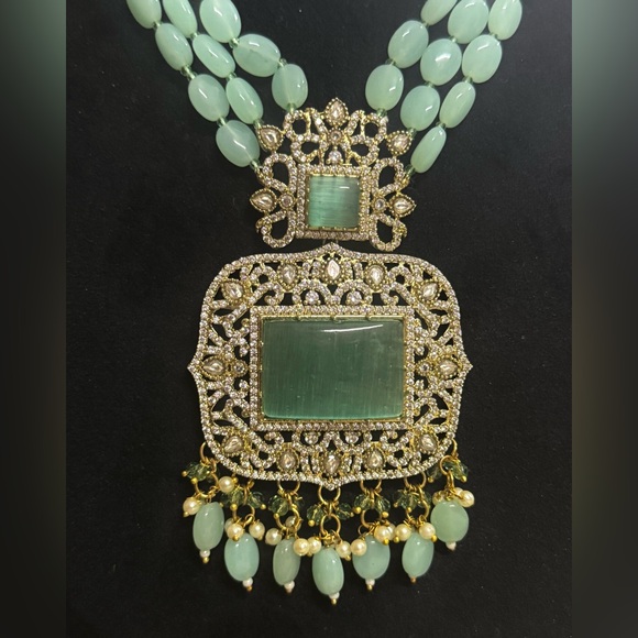 House Of RuSa | Jewelry | House Of Rusa Queen S Entourage Elegant Green ...